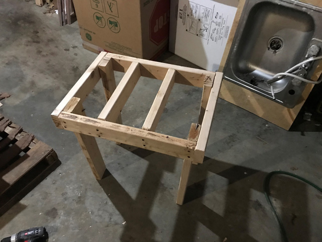 Building your Electric Table - Enjoy Container Gardening